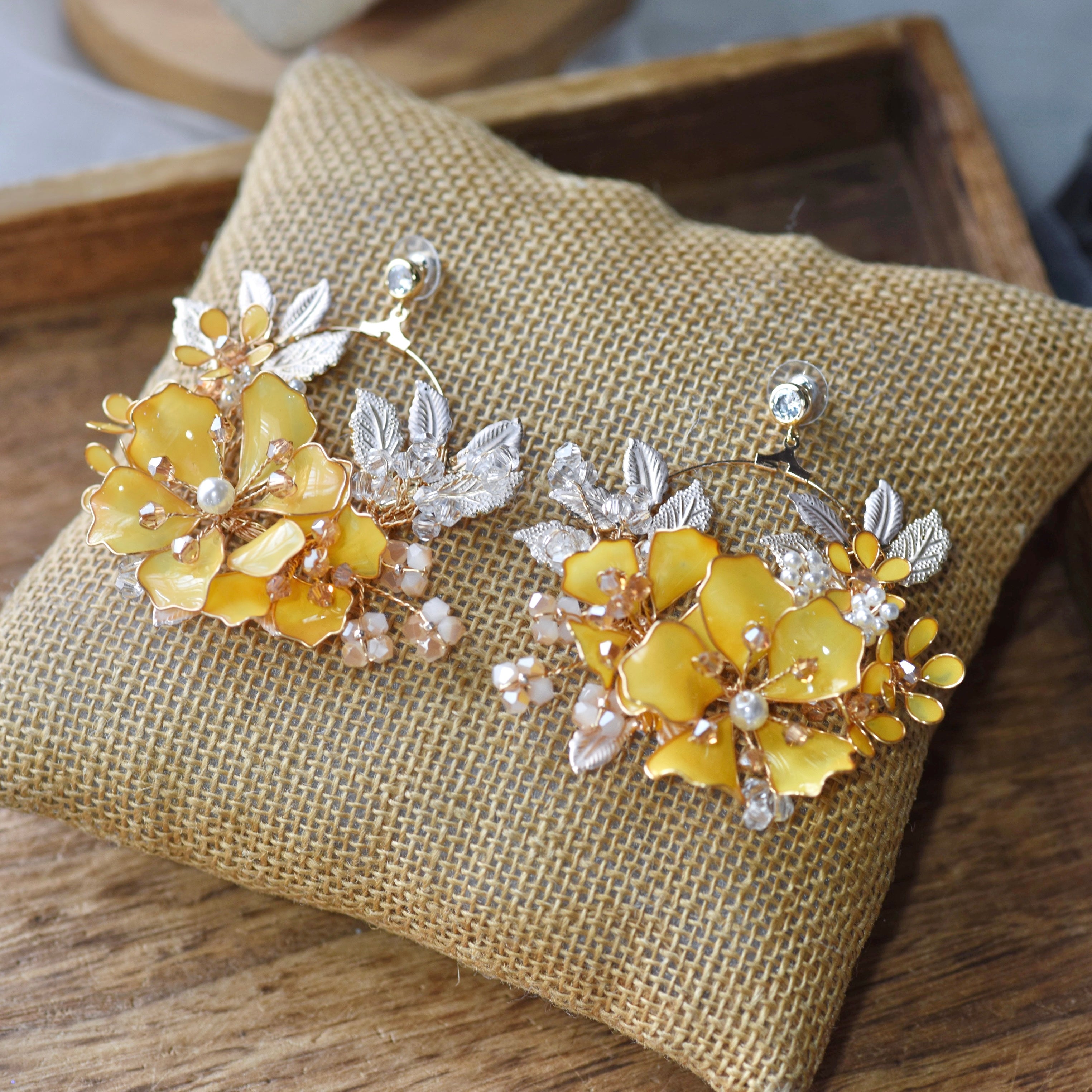 Helios Earrings – The Vintage Snob