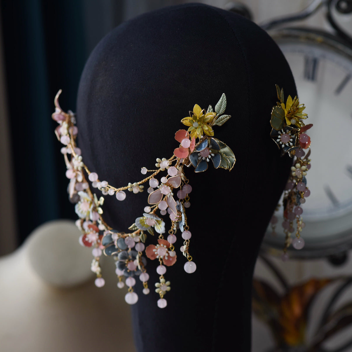 Leila Earrings with Hair Harness – The Vintage Snob