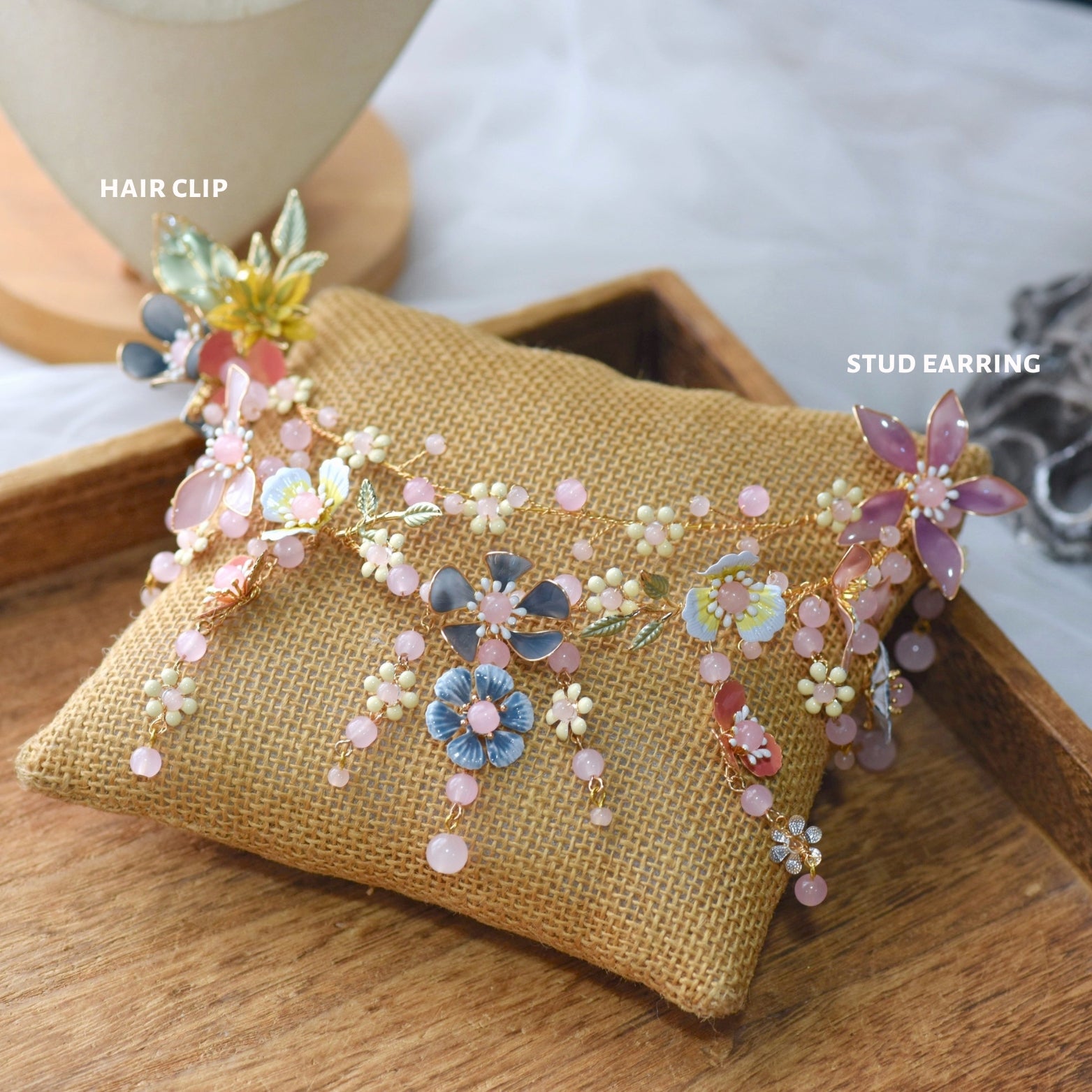 Leila Earrings with Hair Harness – The Vintage Snob