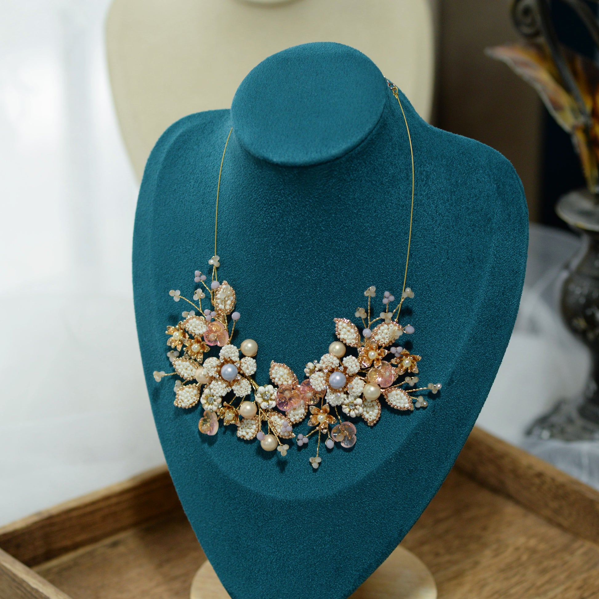 Arabella Necklace – The Vintage Snob